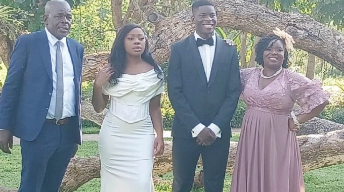Gallery: Warriors start Marshall Munetsi's weds his sweetheart - Soccer24