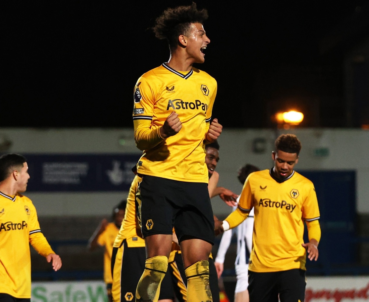 Zim prospect Leon Chiwome makes senior debut at Wolves - Soccer24