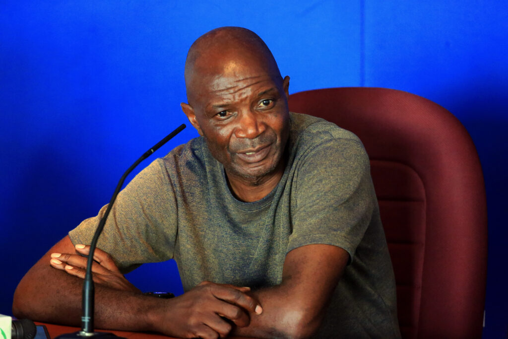 Kalisto Pasuwa names six Castle Lager PSL players in Malawi squad for ...