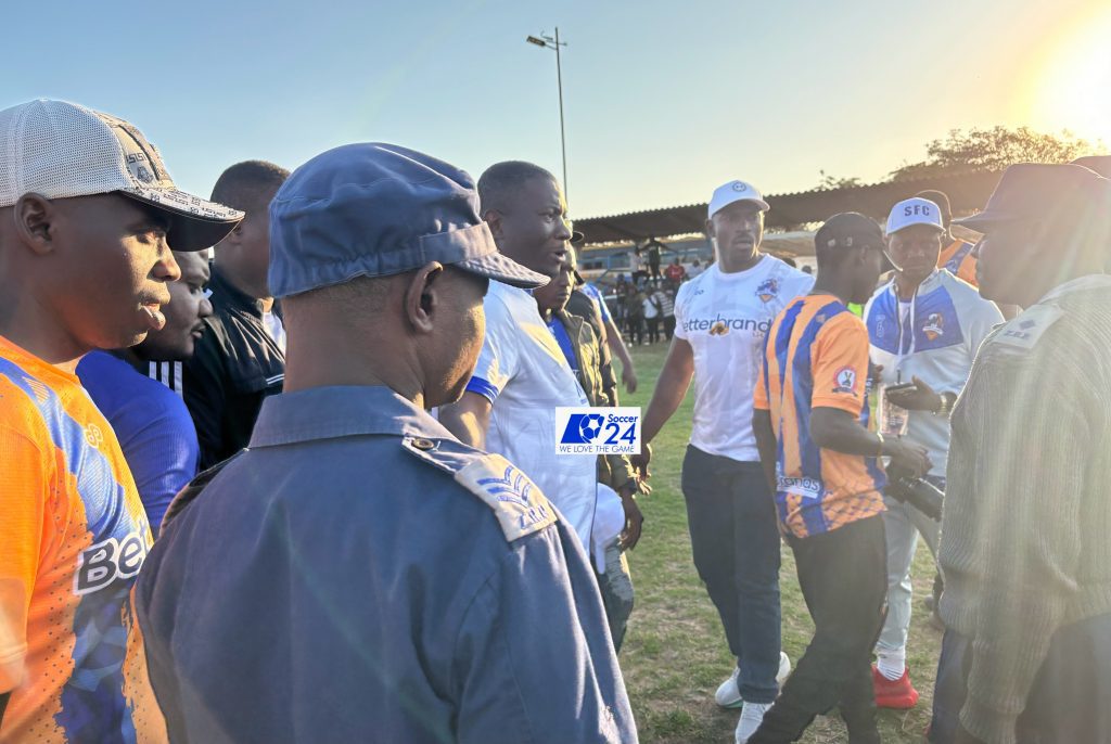 MWOS-Scottland clash ends in chaos as ‘Scott’ charges towards Lloyd ...