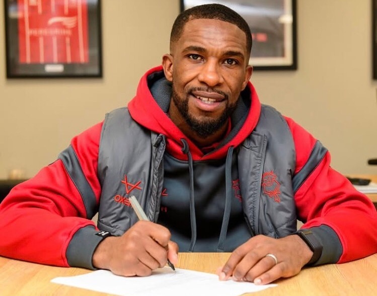 Tendayi Darikwa extends contract at Lincoln City - Soccer24