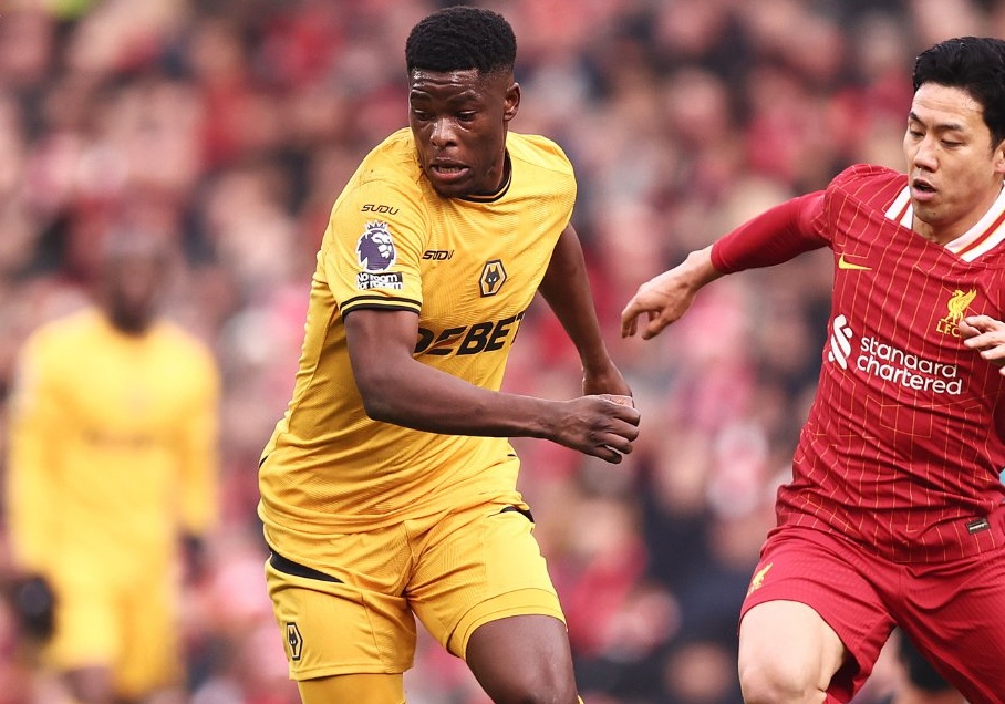 Marshall Munetsi given unfamiliar role on his EPL debut for Wolves ...