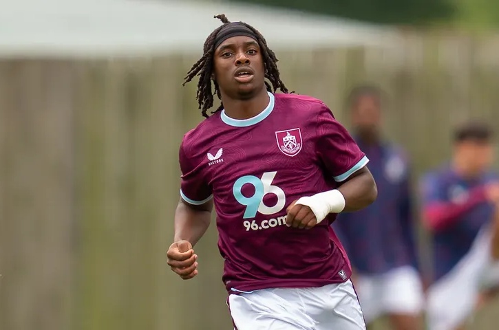 Vernon Masara leaves Burnley on a short-term loan deal - Soccer24