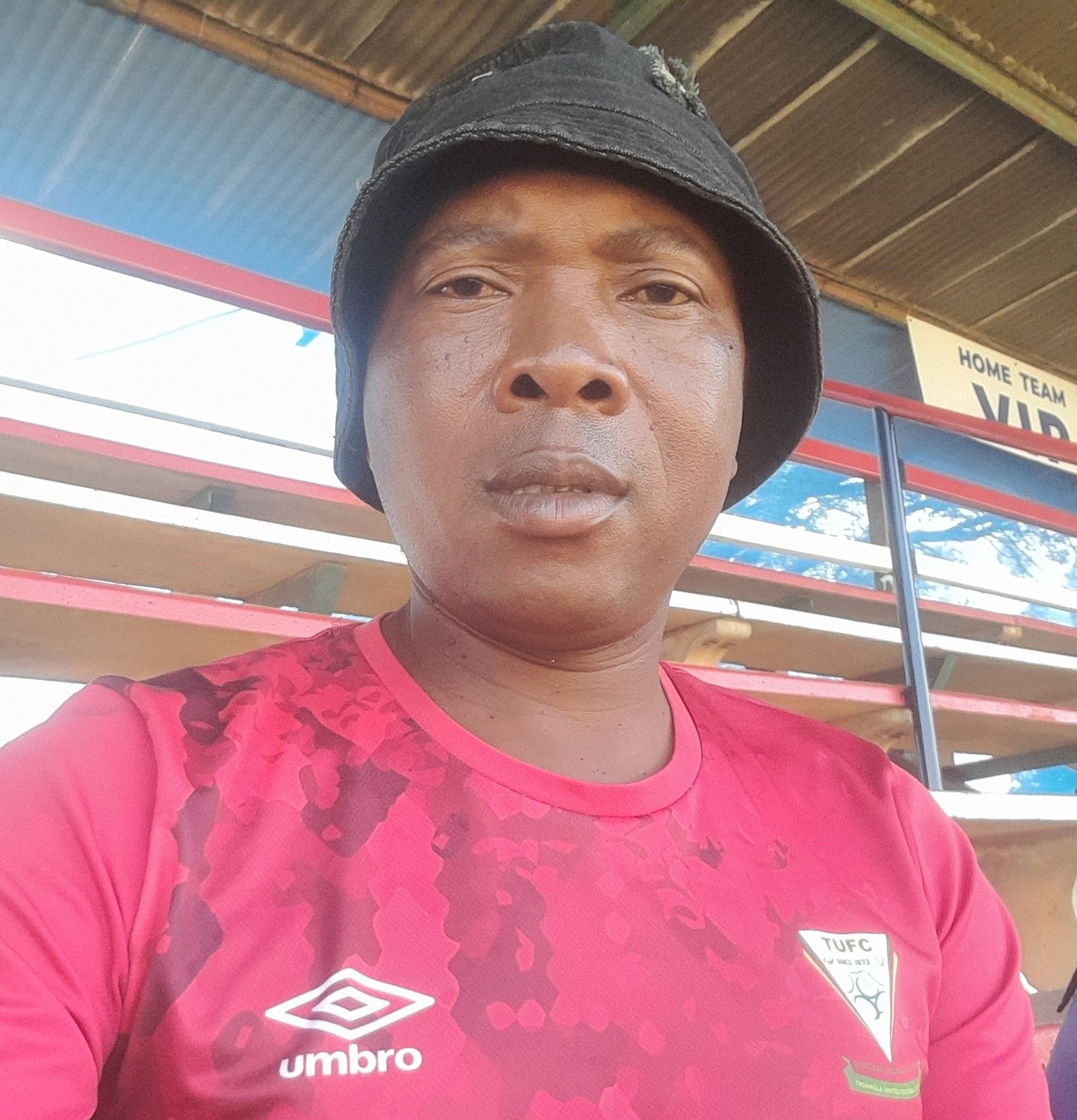 Newsome Mtema leaves Triangle - Soccer24